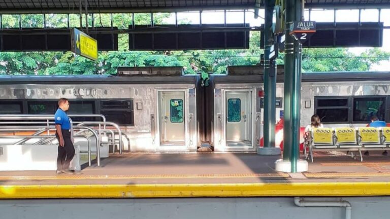 Jadwal Kereta Api Stasiun Gambir Jakarta Terbaru Tahun 2024